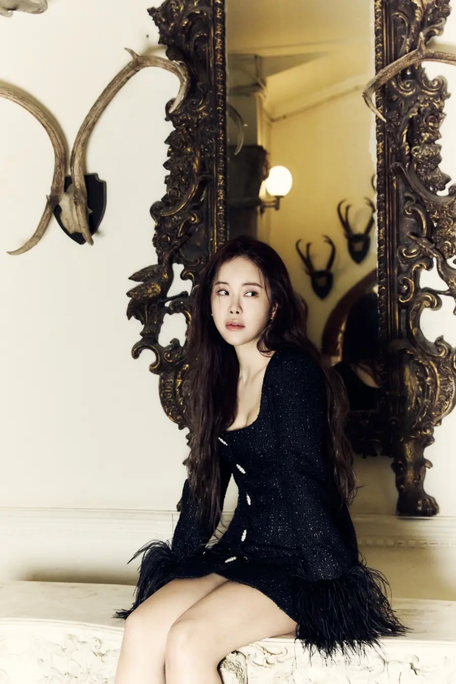 Baek Ji-young Announces Solo Concert in Ho Chi Minh City, Testing New ...